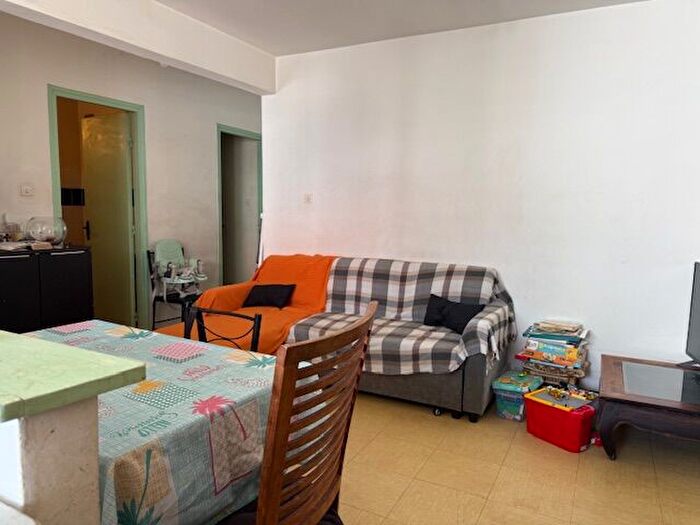 Appartement à vendre - Saint-Denis - 3 pièces - 2 chambres