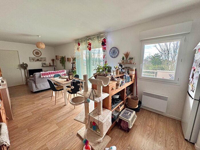 Appartement à vendre - Niort, Centre-ville - 4 pièces - 2 chambres