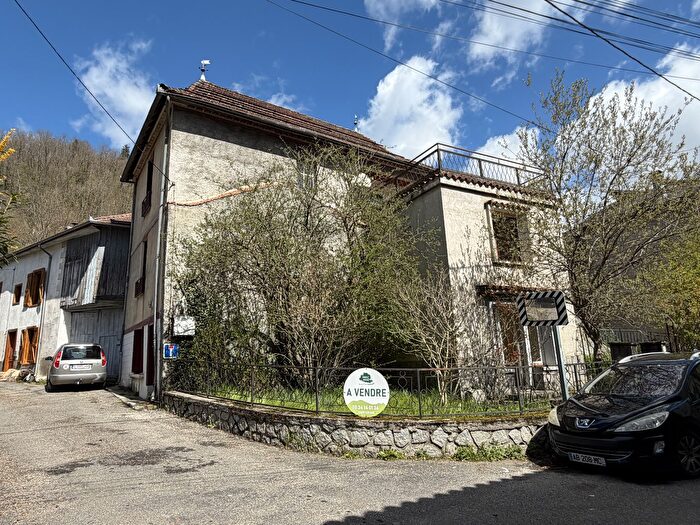 Maison à vendre - Seix - 8 pièces - 5 chambres