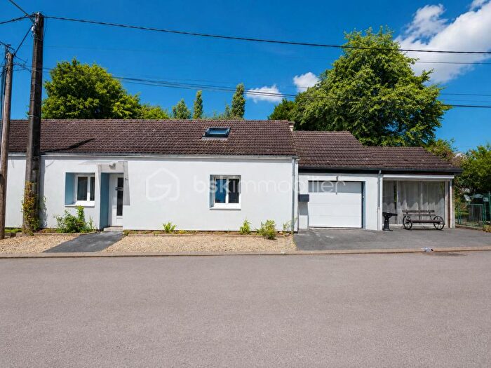 Maison 5 pièces à Arreux, à vendre