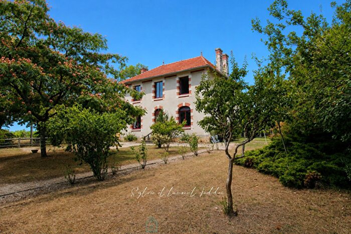 Maison 8 pièces à vendre - Montguyon