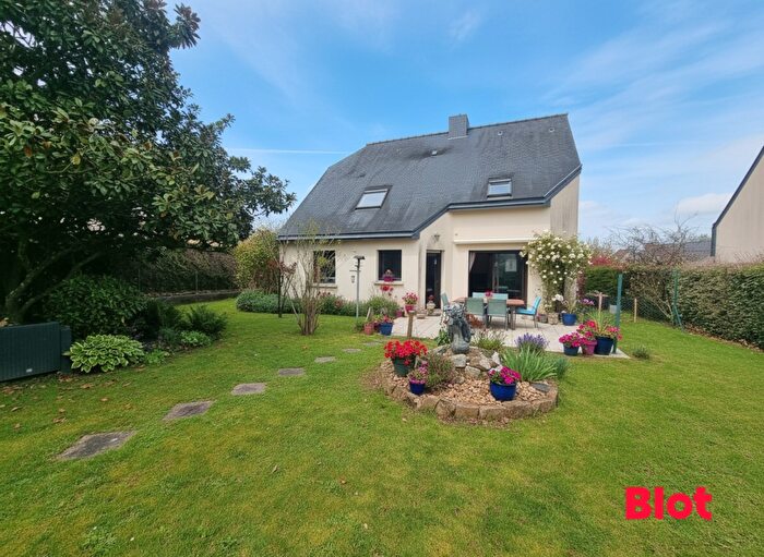 Maison à vendre - Gévezé - 7 pièces - 5 chambres