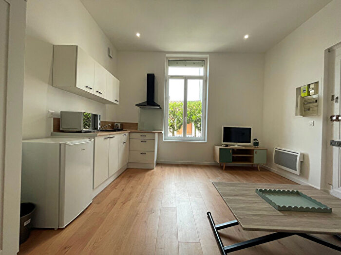 Appartement à louer - Bergerac, La Madeleine, Naillac, Cavaille, Aéroport - 1 pièce