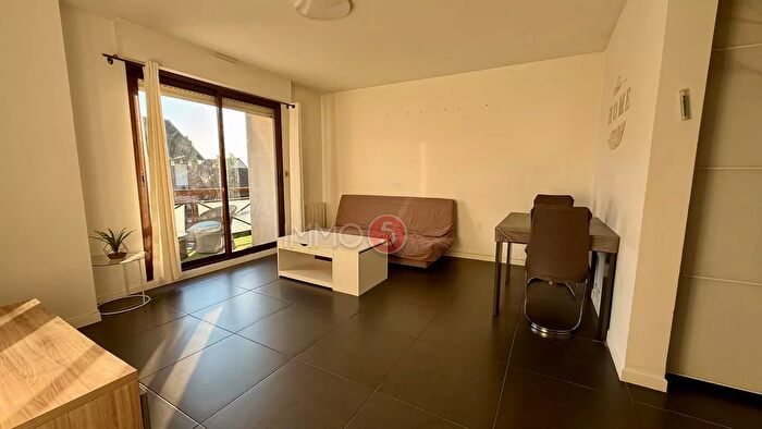 Appartement à vendre - Le Raincy, Gare - 3 pièces - 2 chambres