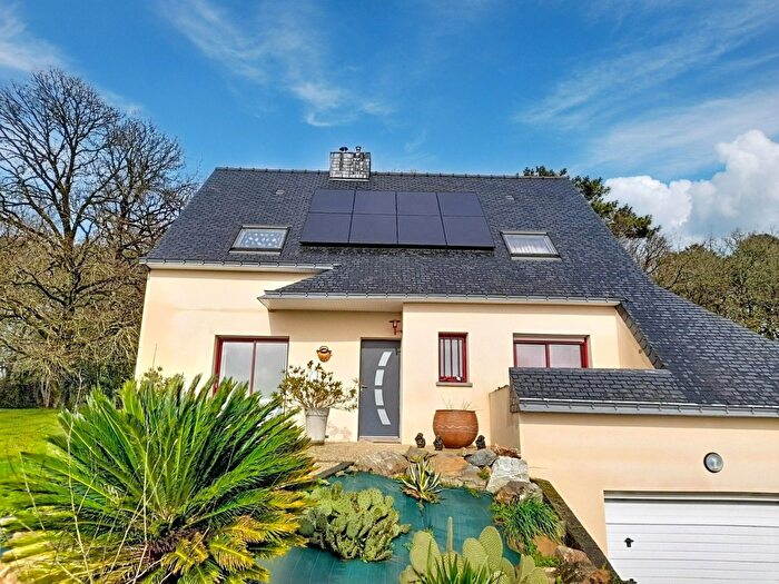 Maison à vendre - Rieux - 5 pièces - 4 chambres