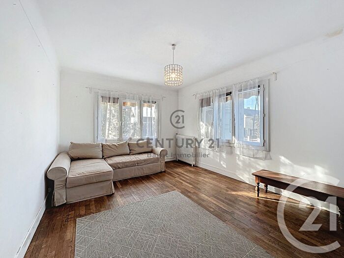 Maison à louer - Dives-sur-Mer - 4 pièces - 4 chambres