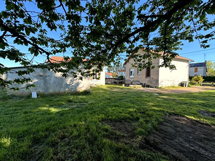 Maison 8 pièces à vendre - Abrest