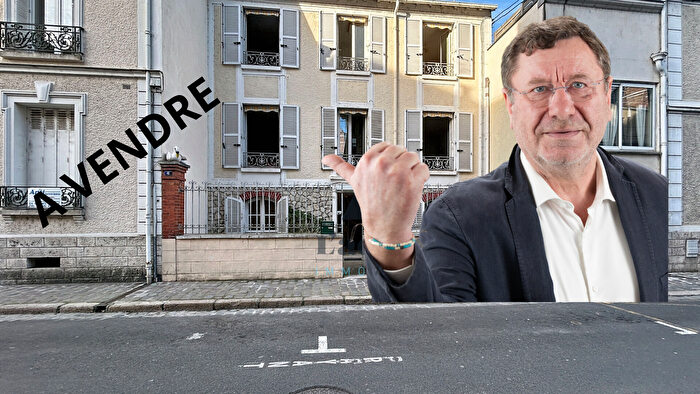 Maison à vendre - Nemours, Centre-ville - 8 pièces - 3 chambres