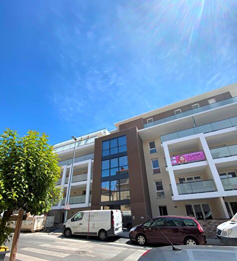 Appartement à louer - Béziers, Champ de Mars - 1 pièce