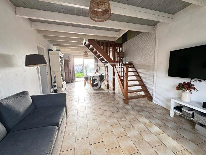 Maison à vendre - Les Attaques - 5 pièces - 2 chambres