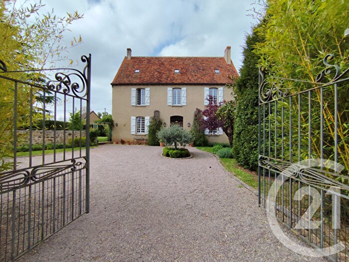 Maison 8 pièces à vendre à Briantes
