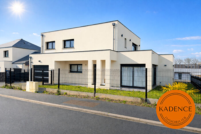 Maison à vendre - Bourgbarré - 7 pièces - 5 chambres