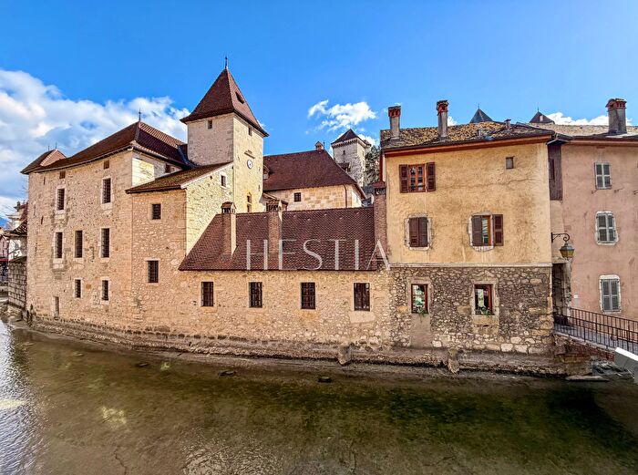 Appartement à vendre - Annecy, Centre-ville, Vieille ville, Marquisats - 4 pièces - 3 chambres