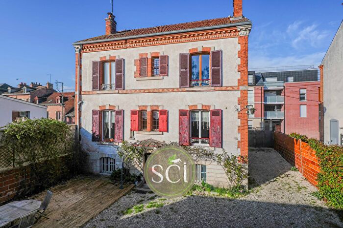 Maison à vendre - La Ferté-Saint-Aubin - 7 pièces - 3 chambres