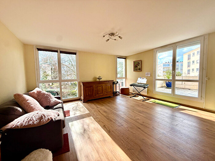 Appartement à vendre - Yerres, Rives de lYerres, Tournelles - 5 pièces - 4 chambres