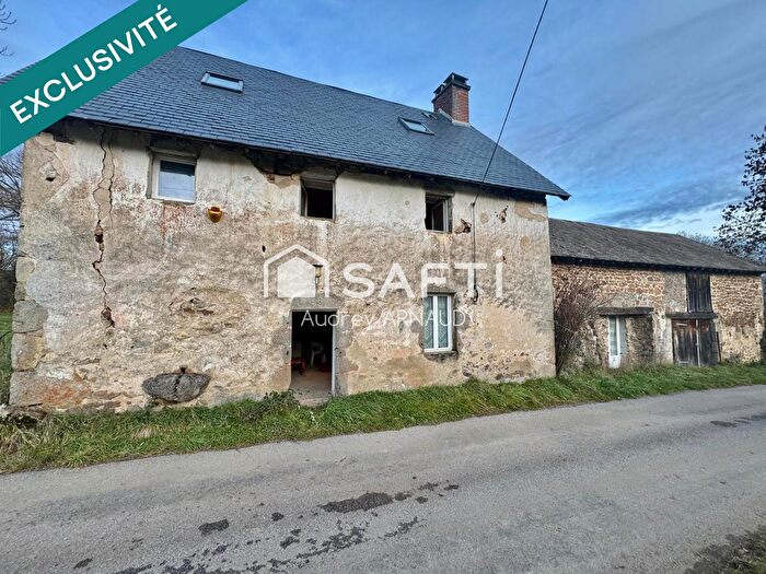 Maison à vendre - Giat - 5 pièces - 2 chambres