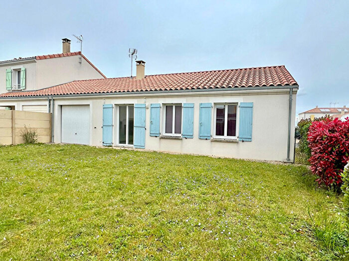 Maison à louer - Sainte-Radegonde - 3 pièces - 2 chambres