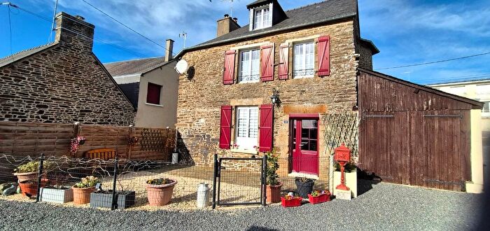 Maison à vendre - Fougerolles-du-Plessis - 5 pièces - 4 chambres