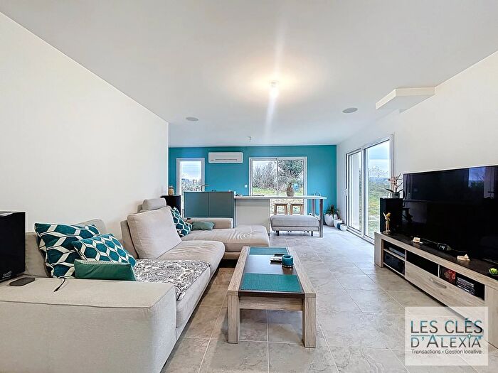 Maison à vendre - Échalas - 4 pièces - 3 chambres