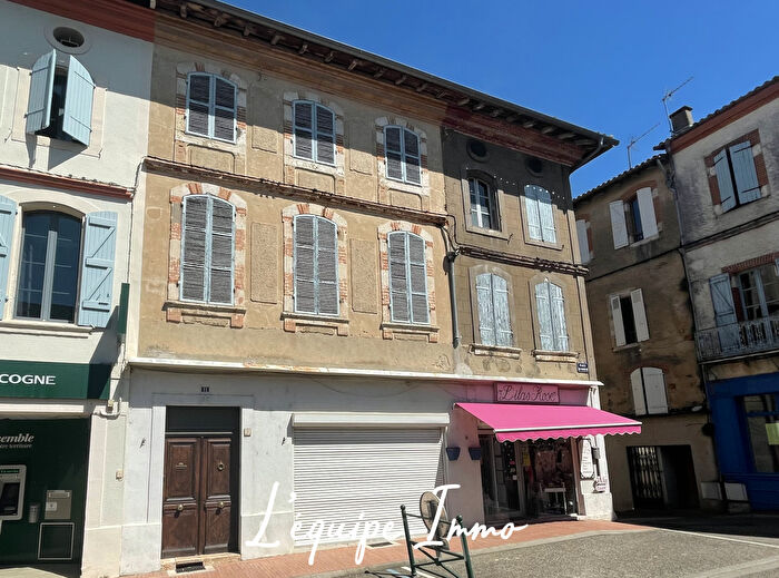 Maison 13 pièces à Gimont, à vendre