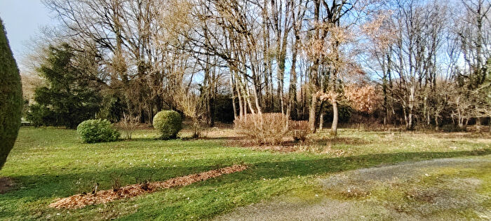 Assais-les-Jumeaux - Maison 8 pièces à vendre