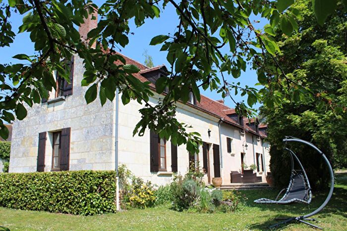 Maison à vendre - Montoire-sur-le-Loir - 6 pièces - 4 chambres