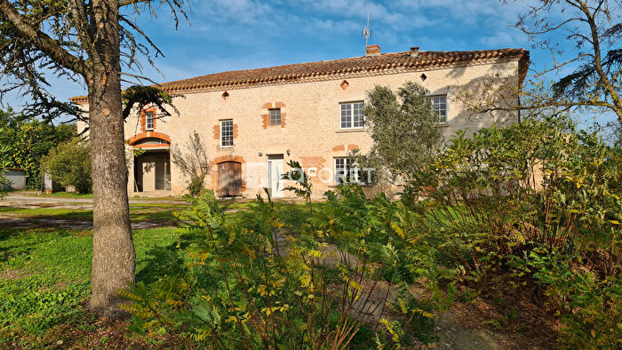 Maison à vendre - Cagnac-les-Mines - 7 pièces - 4 chambres