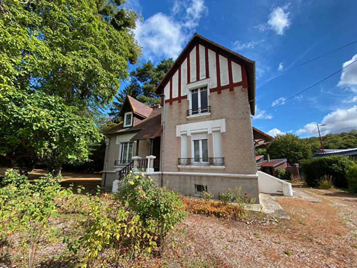 Maison 5 pièces à Poix-de-Picardie, à vendre