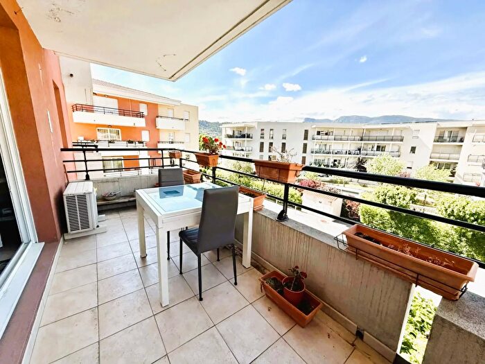 Nice, Saint-Isidore - Appartement 2 pièces à vendre