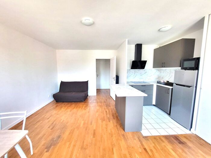 Appartement 1 pièce à louer à Jules Lamant et Ses Fils, Neuilly-sur-Marne