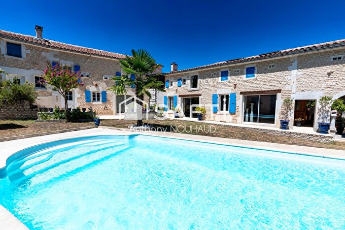 Cognac, Centre-ville, Gare - Maison 6 pièces à vendre