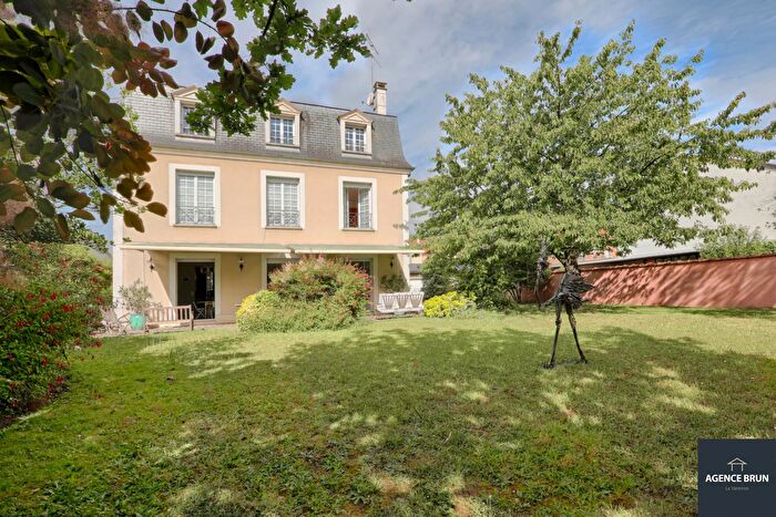 Maison à vendre - Saint-Maur-des-Fossés, Champignol - 10 pièces - 6 chambres