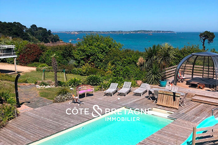 Maison à vendre - Ploubazlanec - 6 pièces - 3 chambres