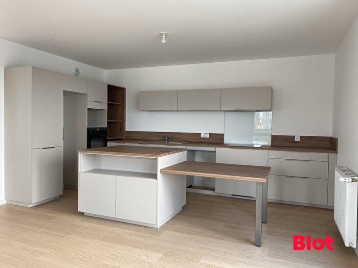 Appartement à louer - Chantepie - 4 pièces - 3 chambres