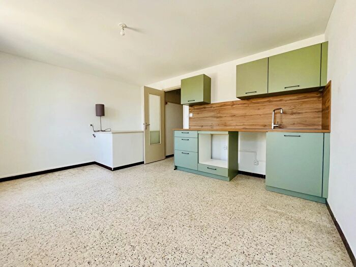 Mollans-sur-Ouvèze : Appartement 2 pièces à vendre