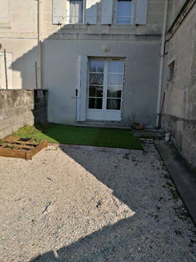Maison 3 pièces à Nieul-lès-Saintes, à louer