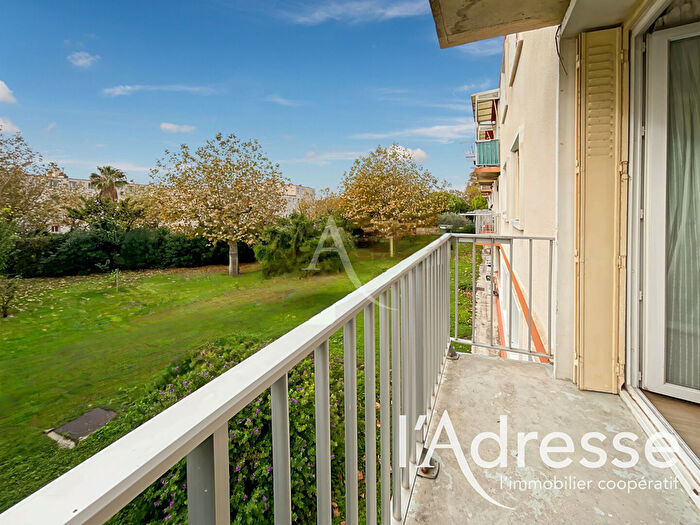 Appartement à vendre - Marseille e , Bonneveine - 4 pièces - 3 chambres