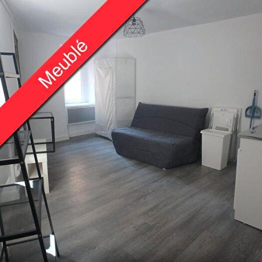 Appartement à louer - Centre Ancien, Millau - 1 pièce