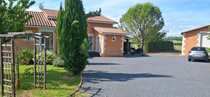 Maison 8 pièces à vendre à Fréjeville