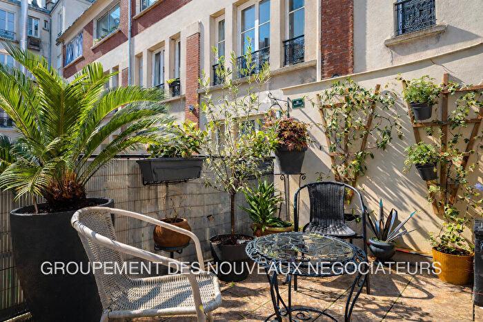 Appartement à vendre - Paris e , Léon-Blum, Folie-Regnault - 2 pièces - 1 chambre