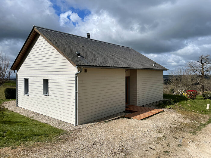 Maison à louer - Rieupeyroux - 2 pièces - 1 chambre