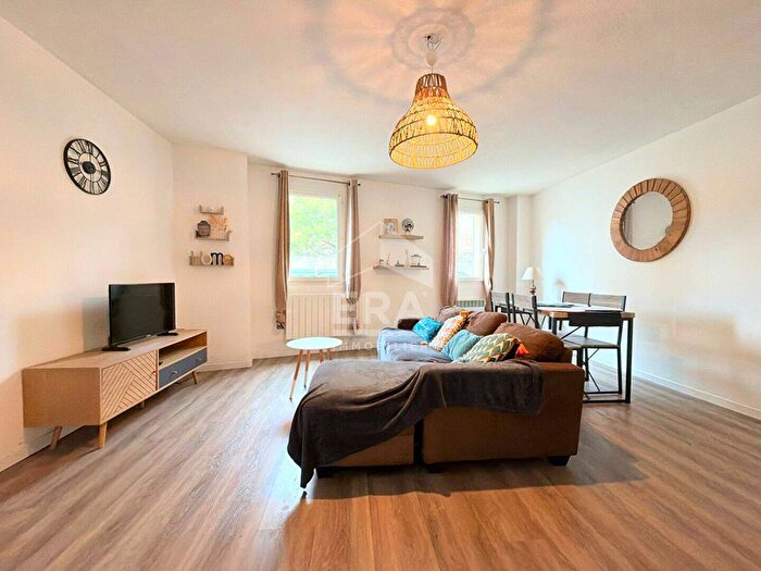 Appartement à louer - Villelaure - 4 pièces - 2 chambres