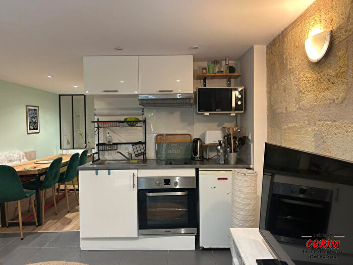 Appartement à louer - Bordeaux - 2 pièces - 1 chambre