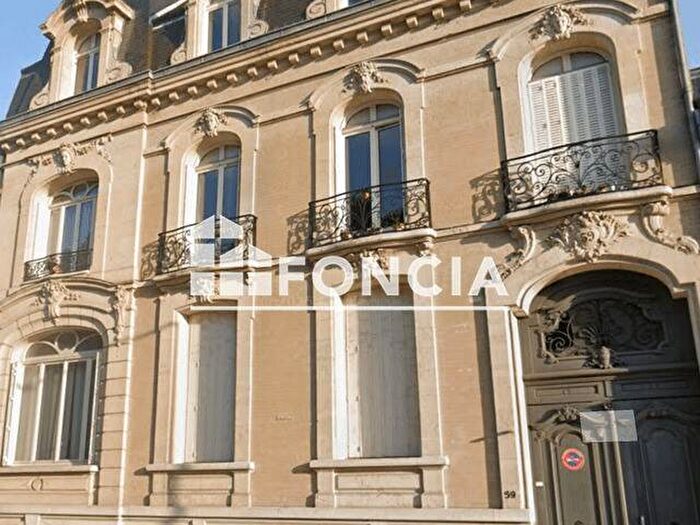 Appartement à louer - Vieux Marché-Cathédrale, Rouen - 3 pièces - 2 chambres