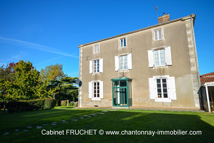 Maison à vendre - La Châtaigneraie - 13 pièces - 10 chambres