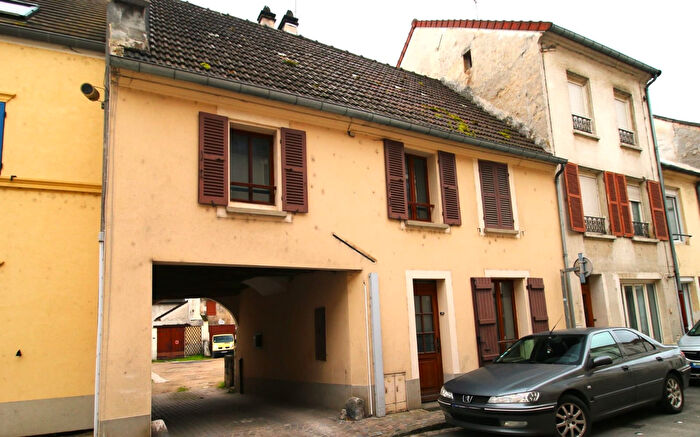 Maison à vendre - La Ferté-sous-Jouarre - 4 pièces - 3 chambres