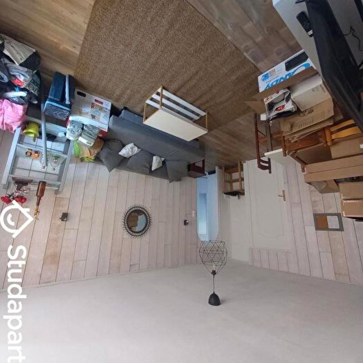 Appartement à louer - Berriat-Ampere, Grenoble - 1 pièce - 4 chambres