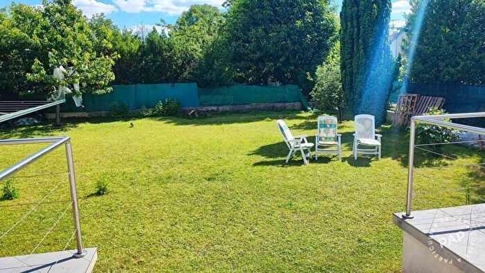 Chelles, Les Coudreaux : Maison 8 pièces à vendre