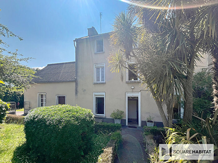 Maison à vendre - Le Roc-Saint-André - 5 pièces - 3 chambres