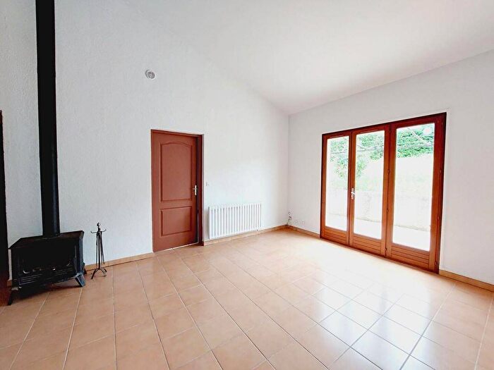 Maison à louer - Saint Pancrace-Les Serrets, Manosque - 3 pièces - 2 chambres